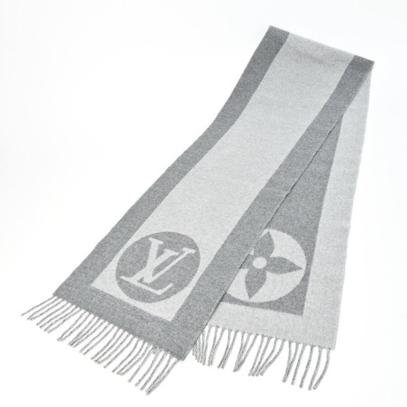 Louis Vuitton | Accessories | Louis Vuitton Muffler Cardiff M7484 Gray ...